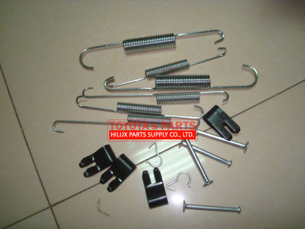 04942-0K130,Toyota Hilux Vigo Rear Brake Spring Kit,04941-0K030